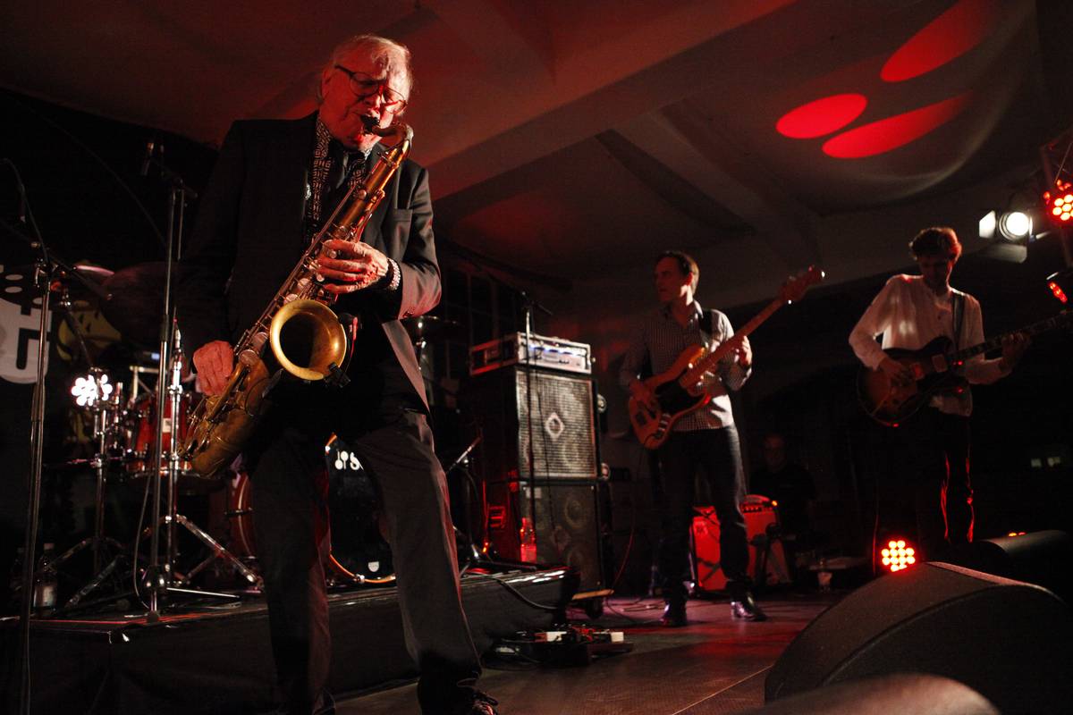 Der Greis ist heiß - CyberSAX